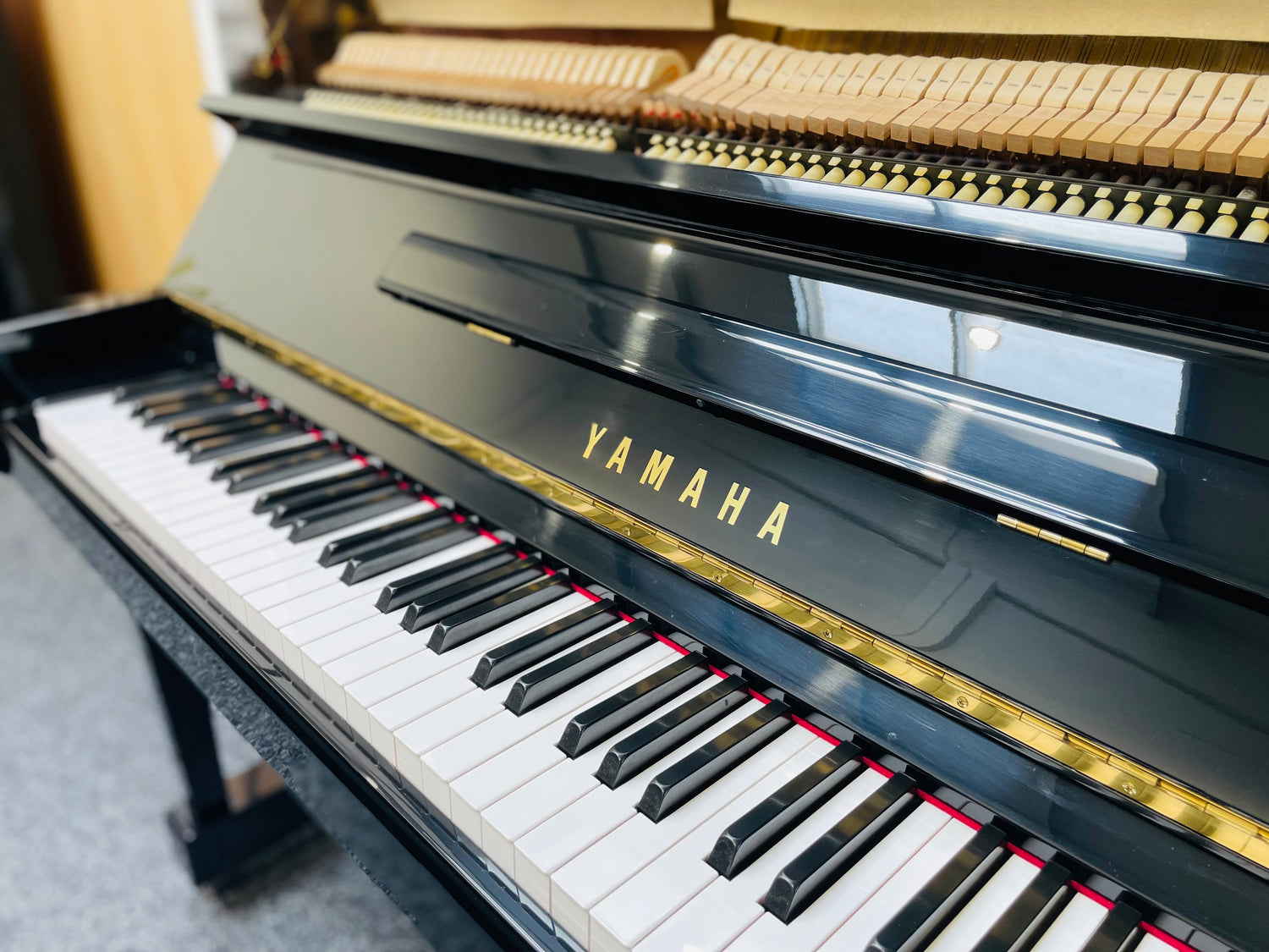 Yamaha MX100 Disklavier (Self-Playing) Upright Piano – Thompson Pianos
